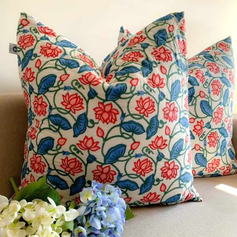 What Colour Cushions Go with a Brown Leather Sofa? Expert Styling Tips ...